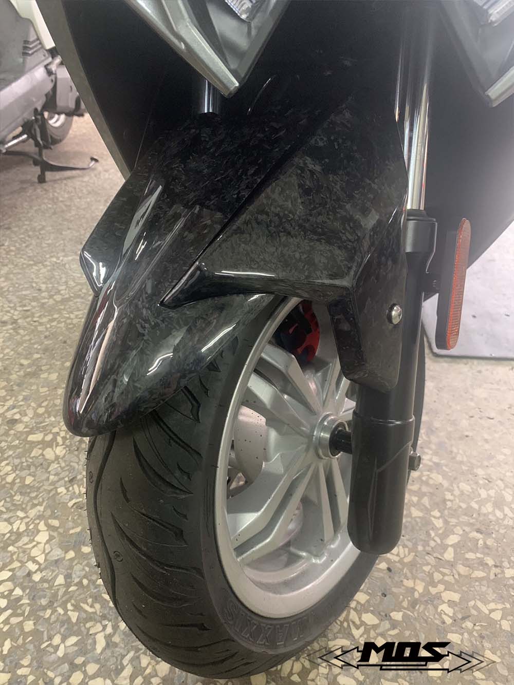 【MOS】─ KYMCO RCS MOTO 125/150 鍛造碳纖維前土除上蓋 | MOTOFUNSHOP